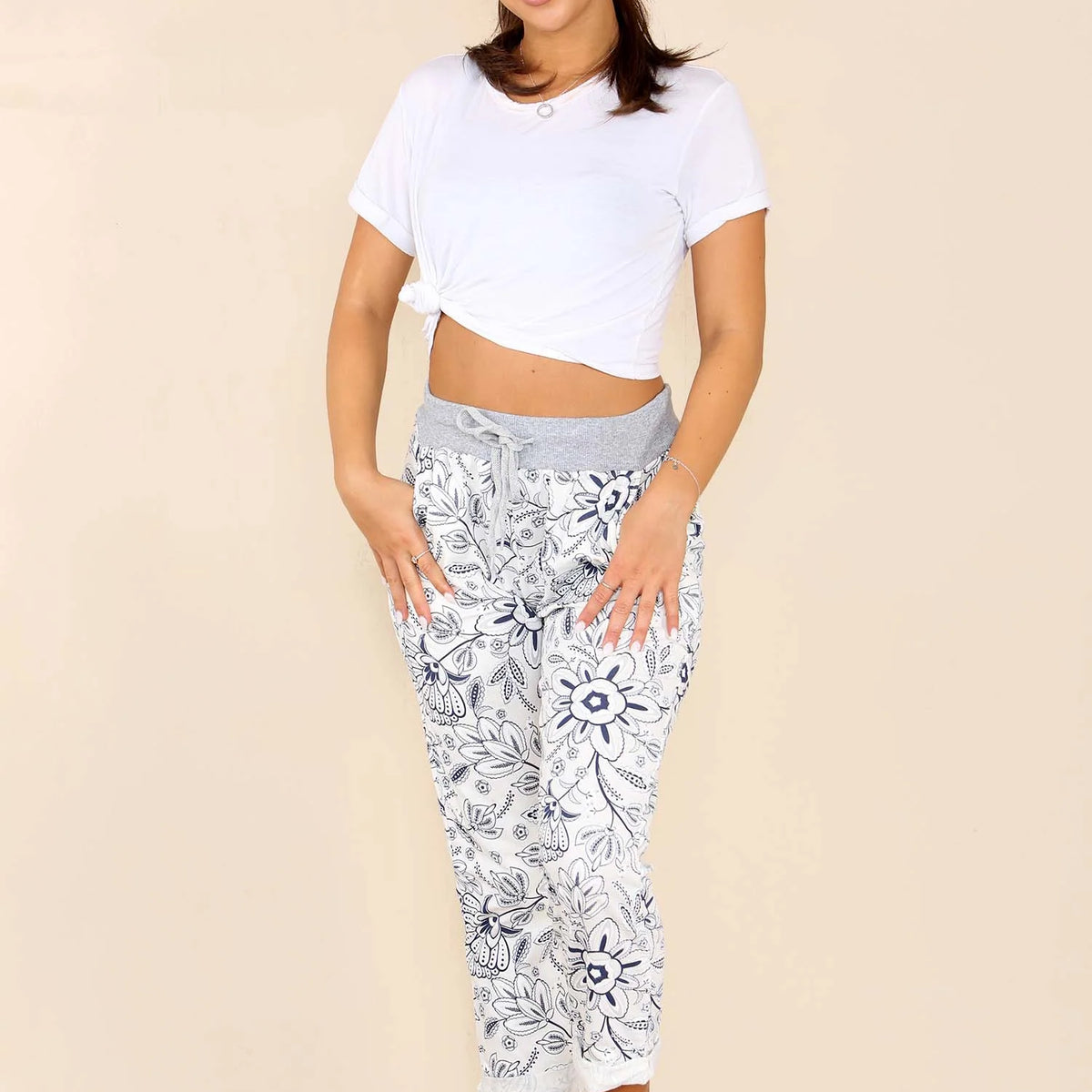 Italian Flower Bale Print Drawstring Cotton Joggers – WearAll